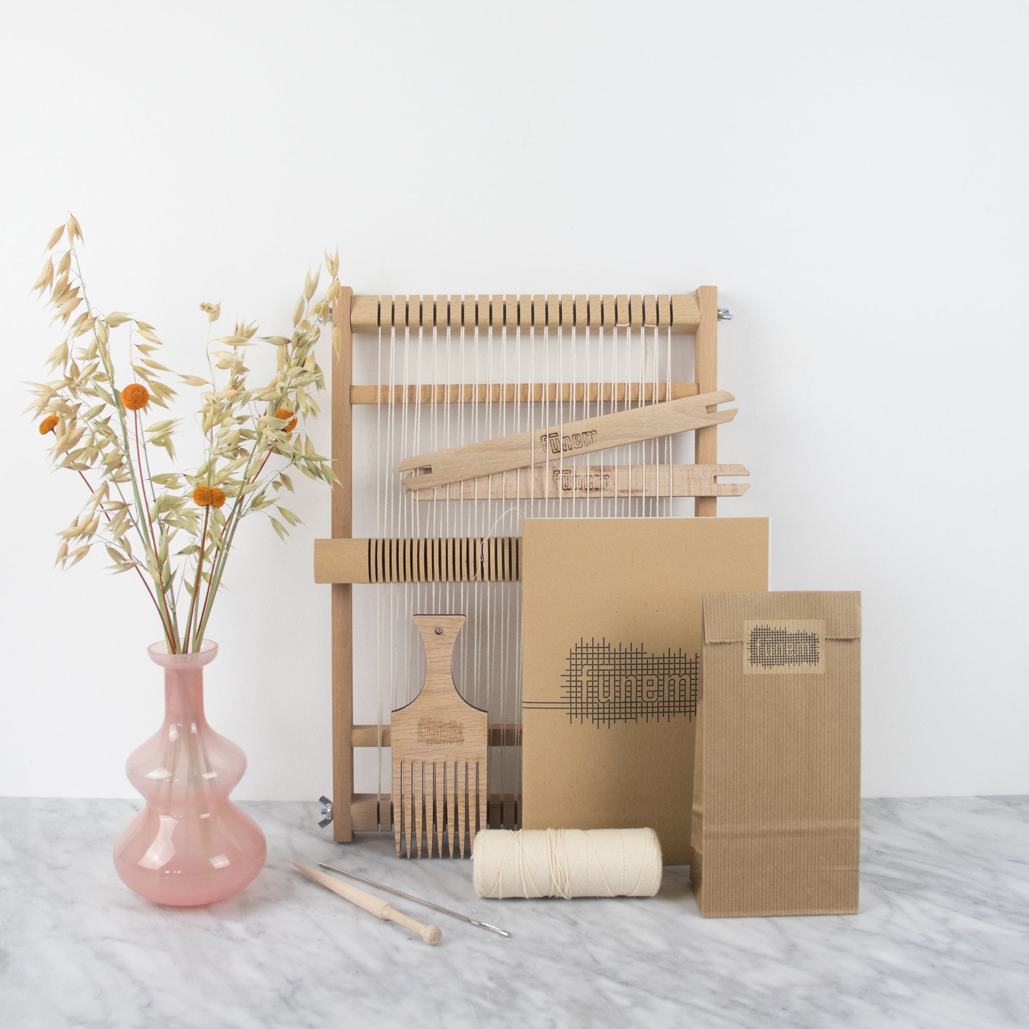 How to Hand weave for beginners – Fūnem Studio