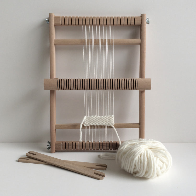 How to Hand weave for beginners – Fūnem Studio